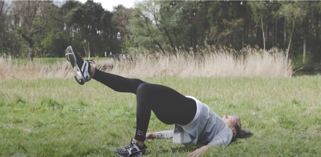 One leg glute bridge - Changing Life