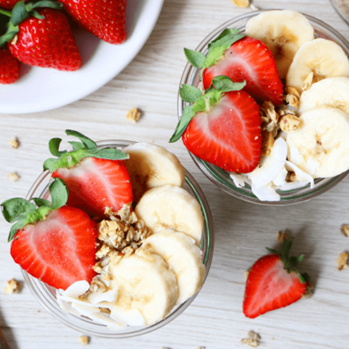 Laagjes smoothie met crunchy granola - Changing Life